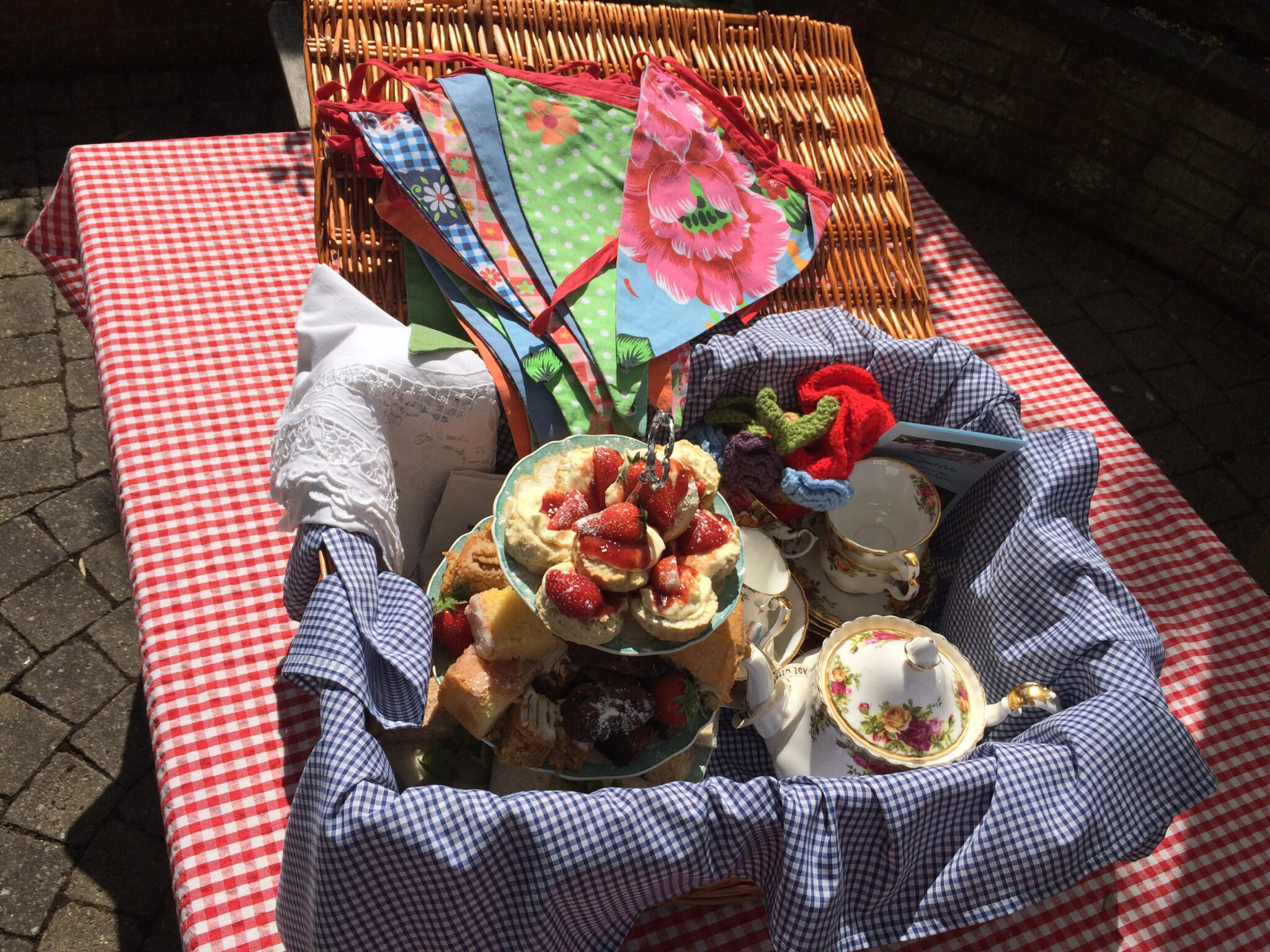 Afternoon Tea Hamper | Dottie About Cake | Berkhamsted, Hemel